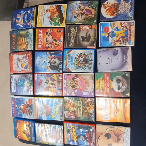 Disney | Media | 24 Kids Dvd Bundle Kung Fu Panda Disney Pocahontas ...
